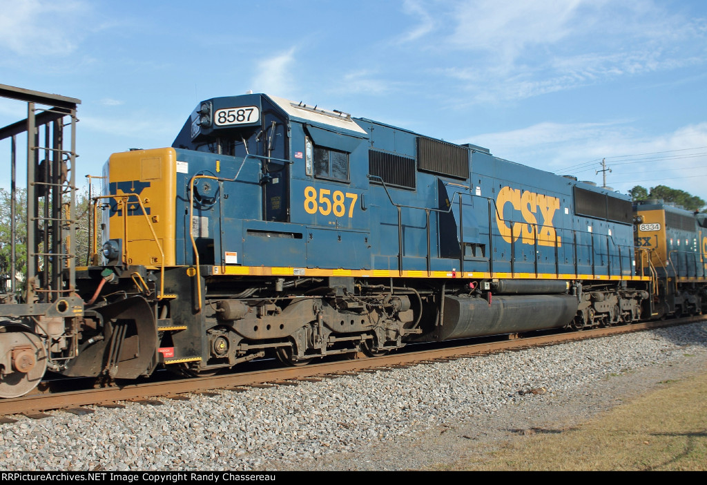 CSX 8587